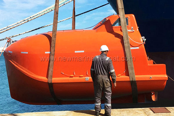 China Free Fall Lifeboat for Sale - New Marine